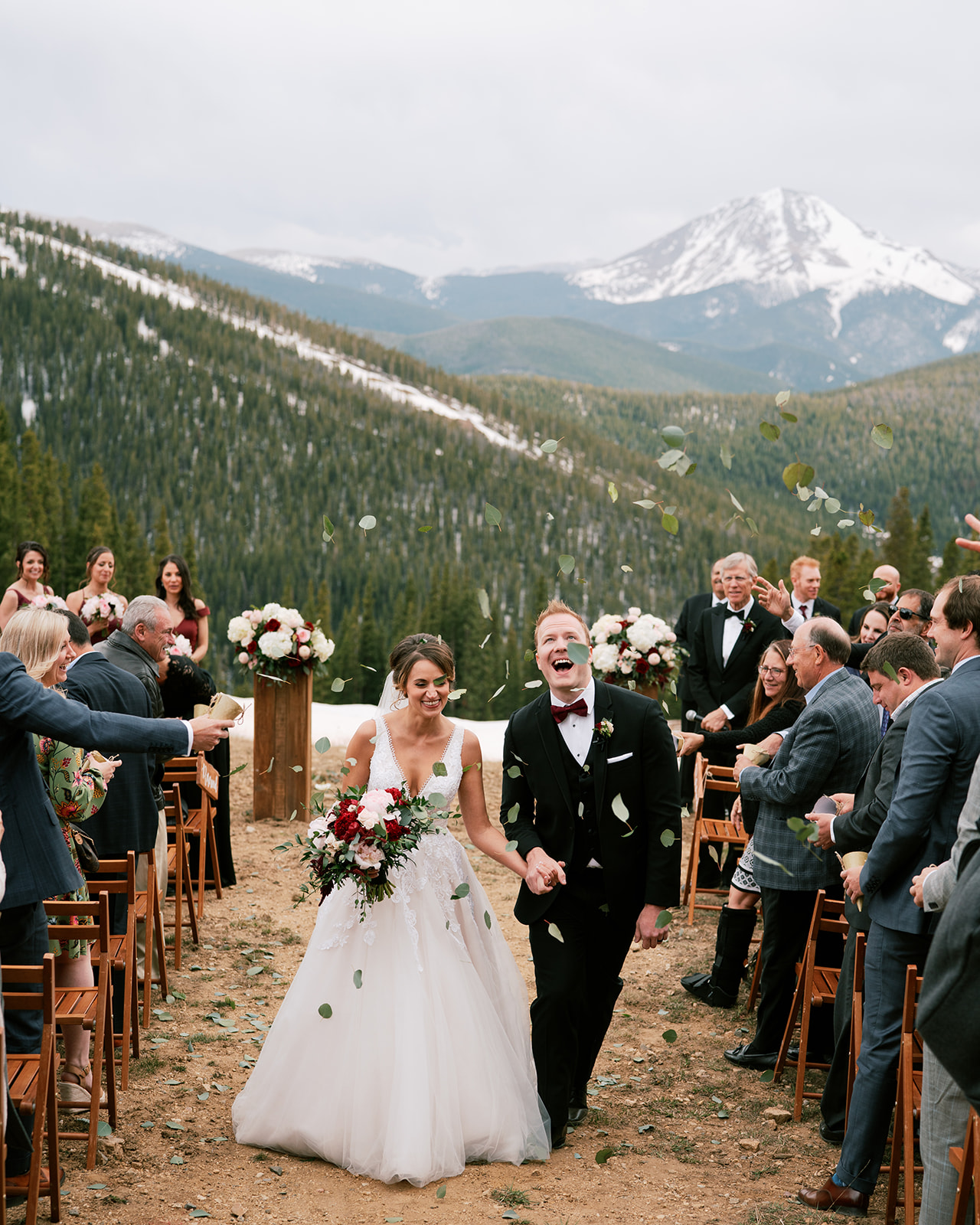 Katie + Sean {Timber Ridge – Keystone} | petalandbean.com