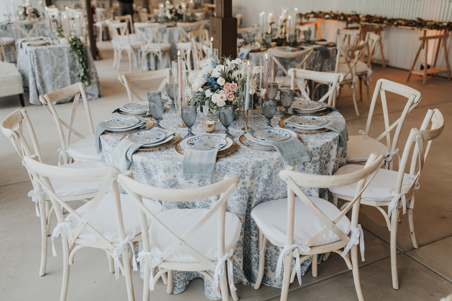 Ayla + Keith {Private Home, Breckenridge} | petalandbean.com