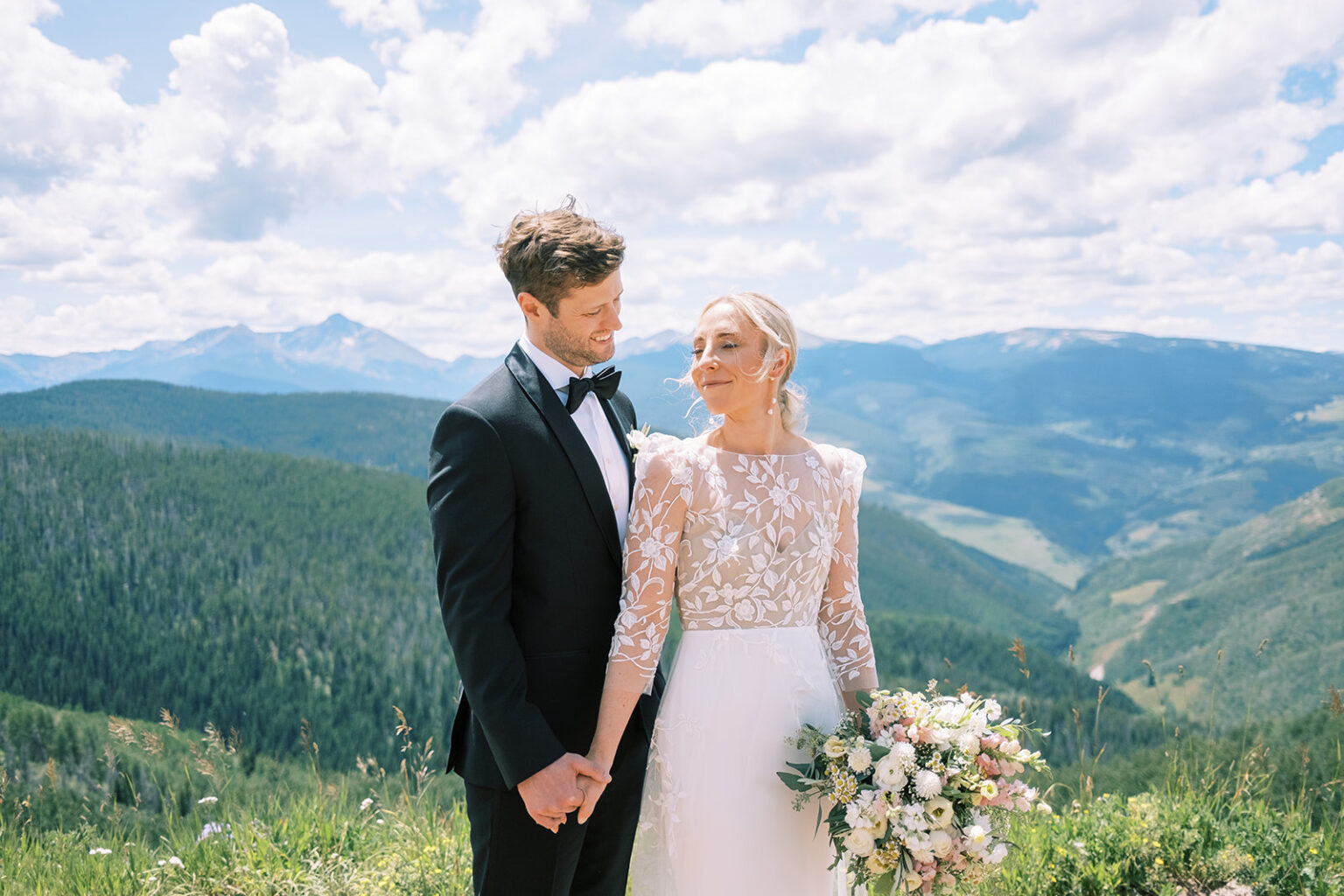 Ally + Brian {Arrabelle Square, Vail} | petalandbean.com