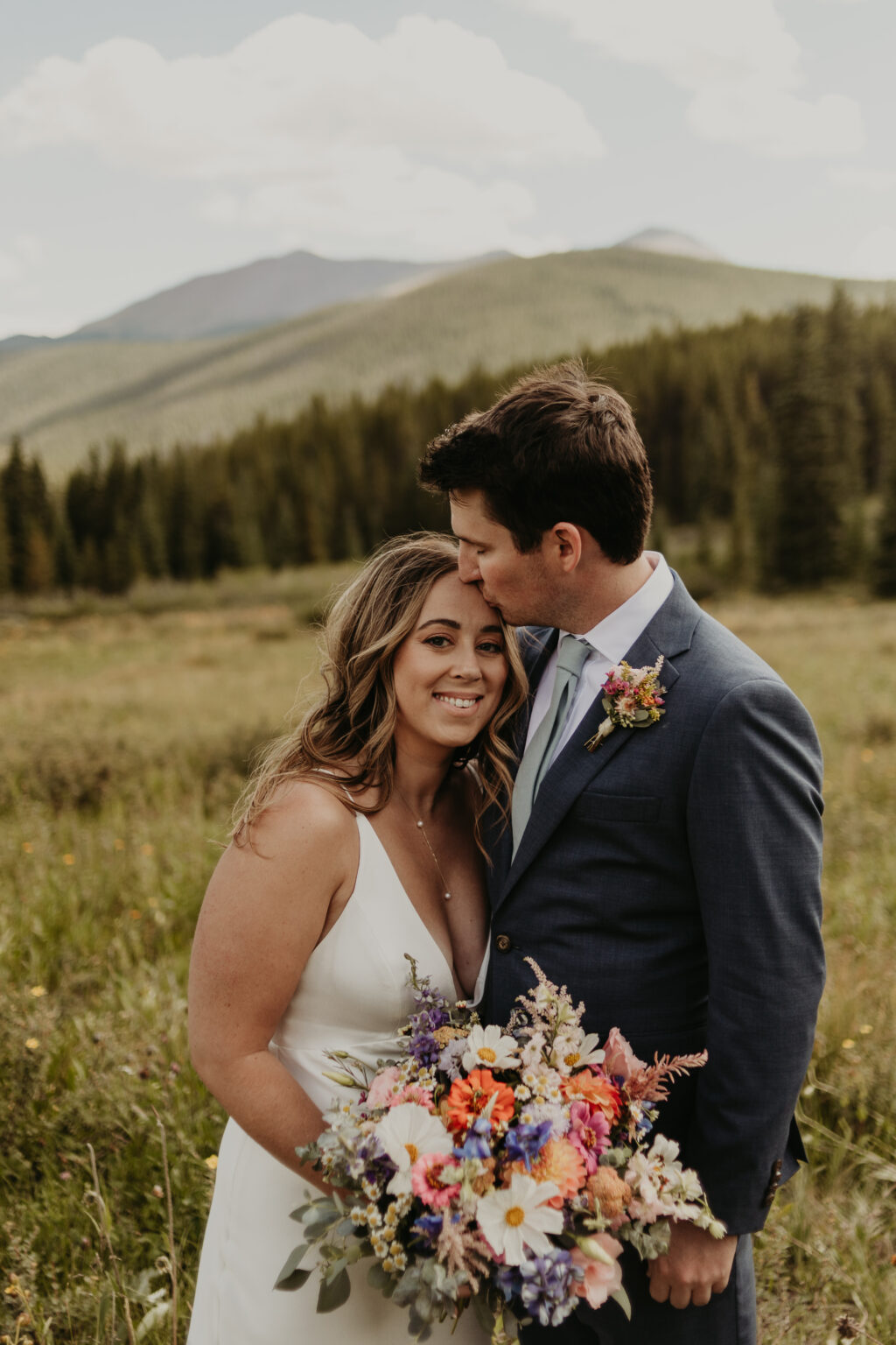 Sophie + Scott {The Lodge at Breck, Breckenridge} | petalandbean.com