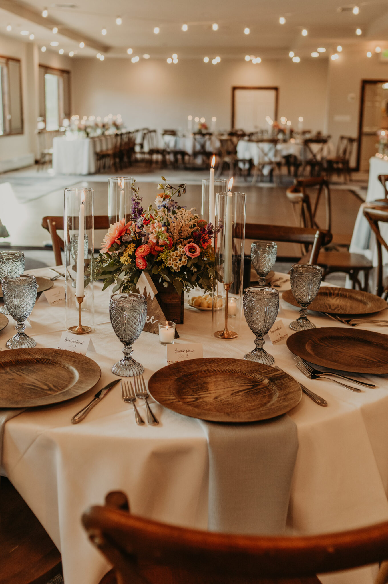 Sophie + Scott {The Lodge at Breck, Breckenridge} | petalandbean.com