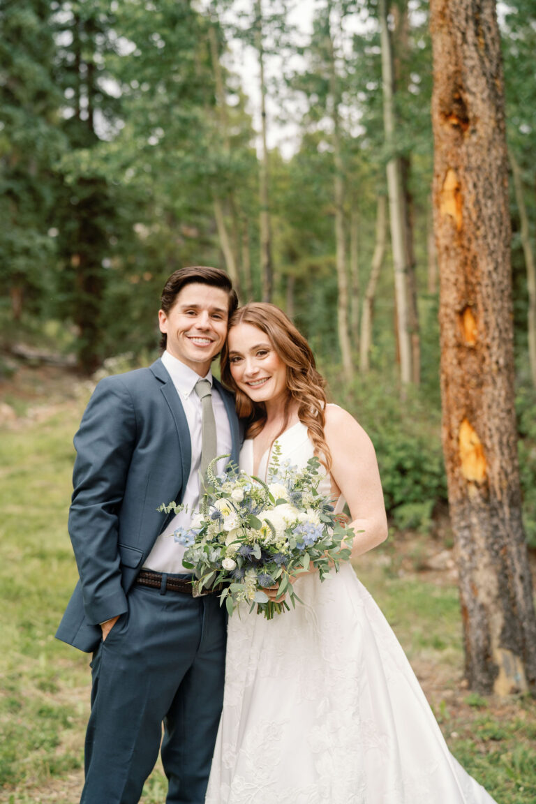 Anna + Garrison {Private Home, Breckenridge} | petalandbean.com